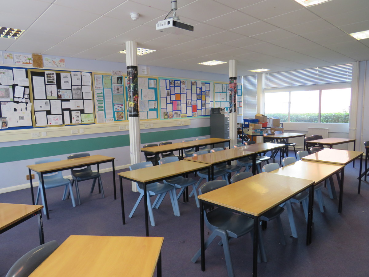 Classrooms at Wyvern College for hire in Eastleigh - SchoolHire