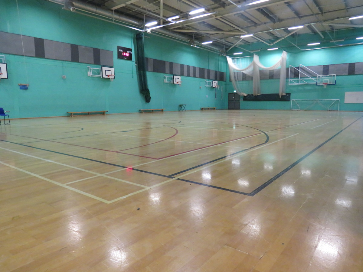Sports Hall at Heartlands High School for hire in London - Haringey ...
