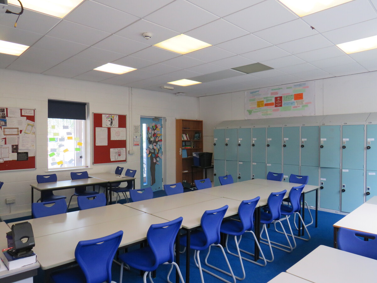 Classrooms / Conference Room at Oxford High School for hire in Oxford ...