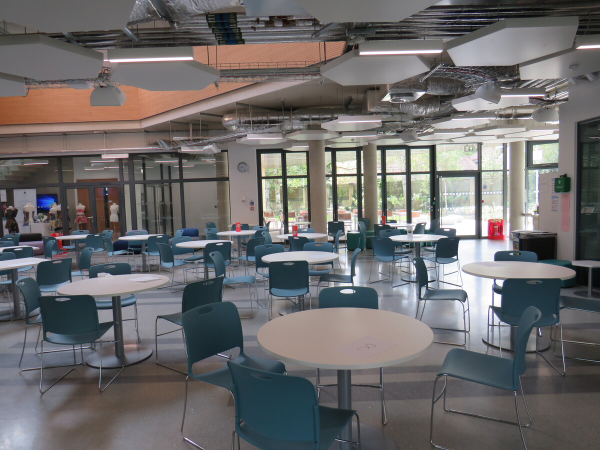 Atrium at Oxford High School for hire in Oxford - SchoolHire