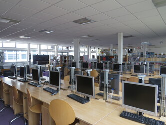 Hounsdown School venue for hire in Southampton - SchoolHire