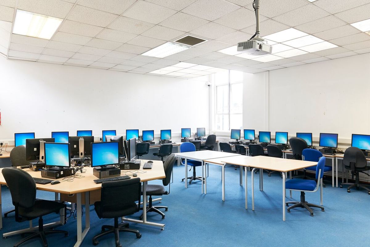 Classrooms / Ict Suite at Newham Sixth Form College for hire in Newham ...