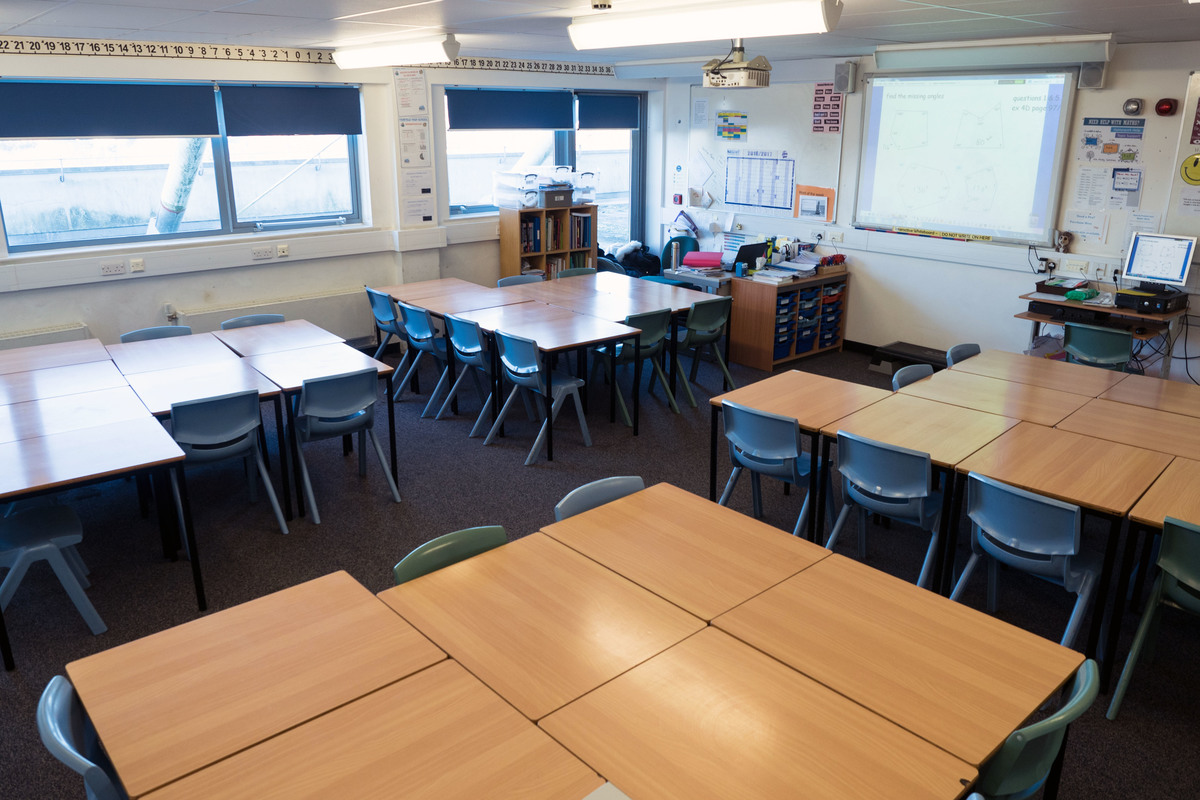 Classrooms at Fairfield High School for hire in Bristol - SchoolHire