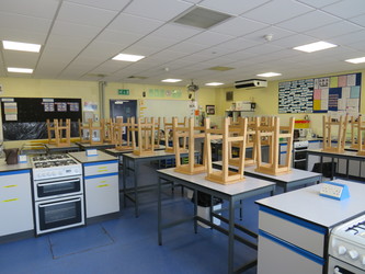 Wyvern College venue for hire in Eastleigh - SchoolHire