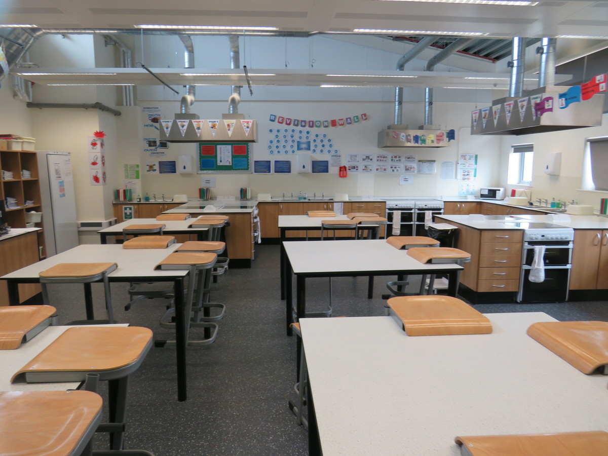 Design & Technology Room / Design Technology Room at Epping St John's ...